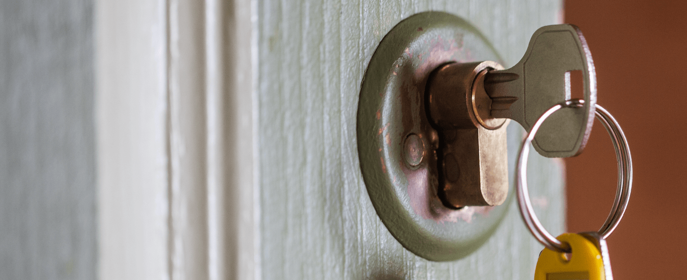 Should a landlord change locks for new tenants?