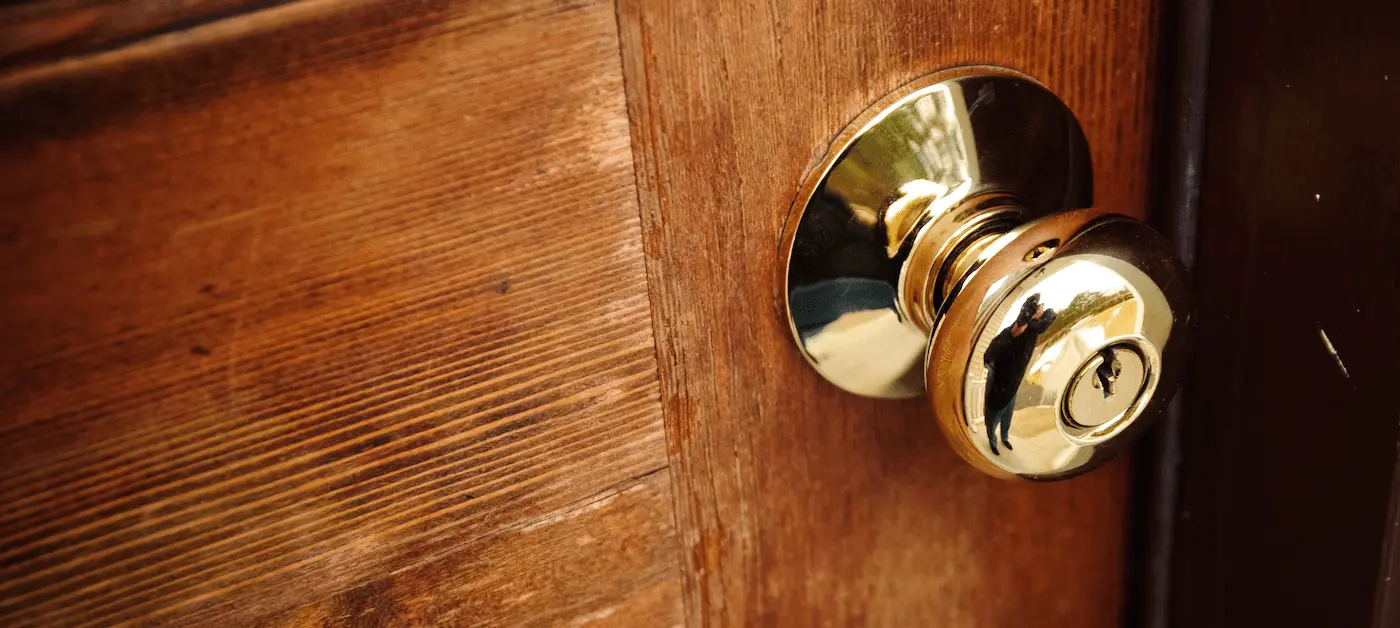 Can a renter change the locks? | CIA Landlords